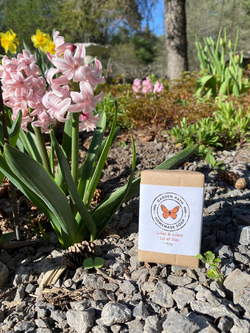 All natural, eco-friendly bath, body, and home products made in Canada